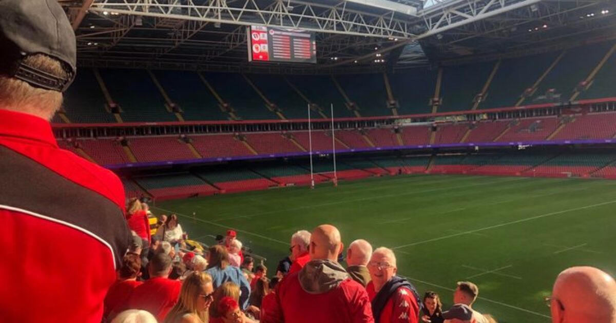 Aberavon RFC Wizards - Stephen Kinnock - Labour MP for Aberafan Maesteg