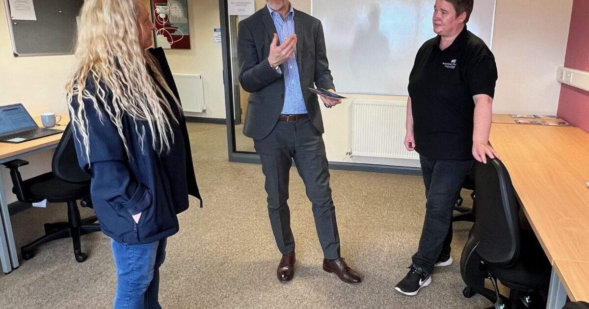 Visit to Whitehead Ross Education Training Hub - Stephen Kinnock ...